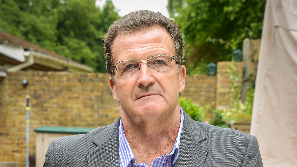 Gulf War hero lambasts 'pub bore' Donald Trump's 'ludicrous' claim that ...